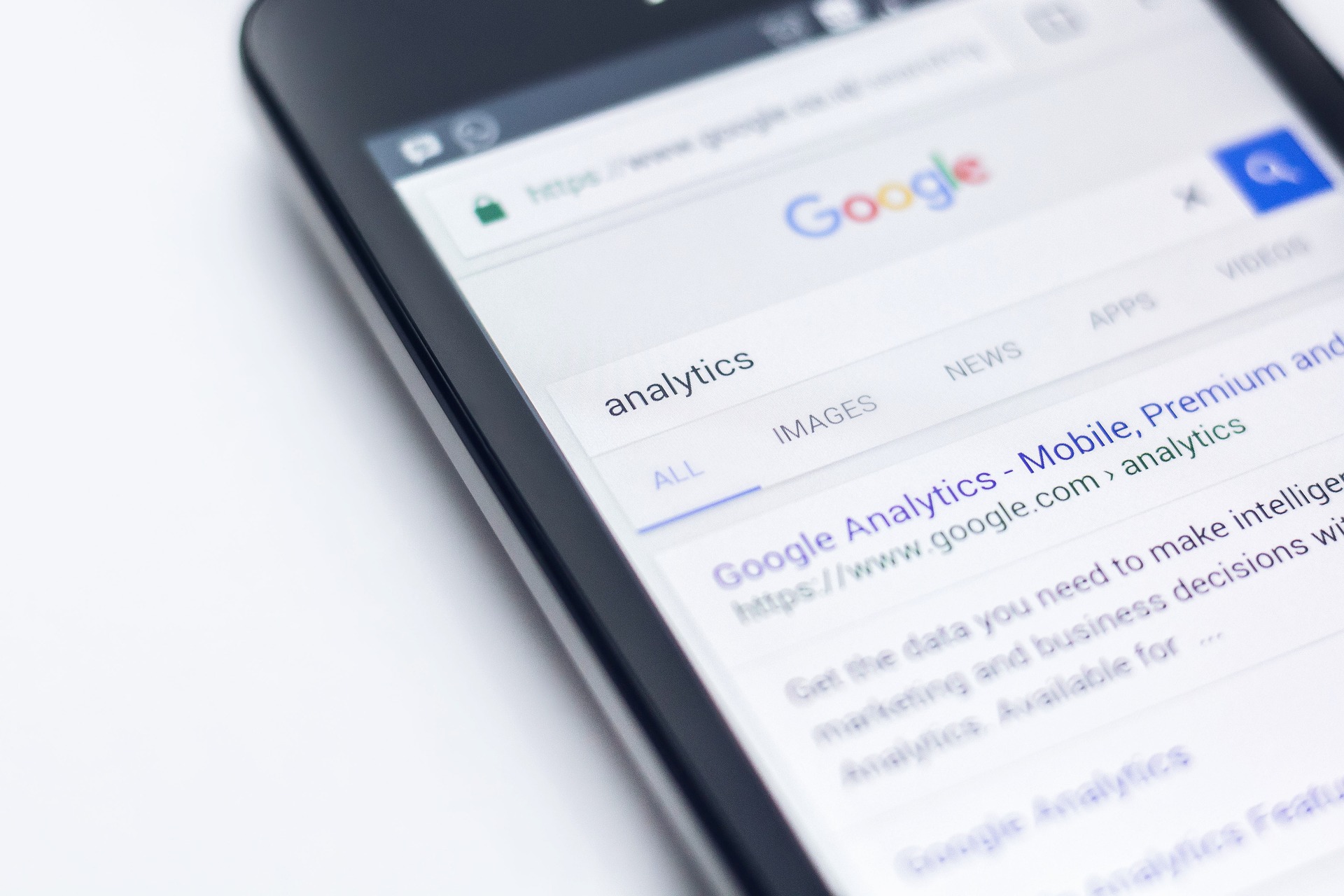 Google Discover : qu'est ce que c'est et à quoi ça sert Google Discover : qu'est ce que c'est et à quoi ça sert